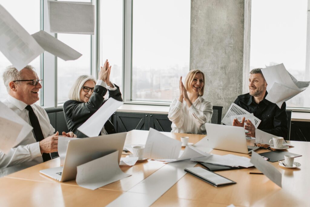 Hire Logistics Operations Managers in Italy | Asanify EOR Guide